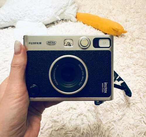 Фотоаппарат Fujifilm Instax Mini EVO