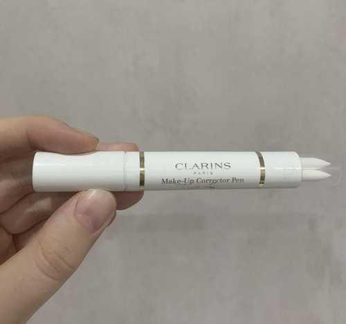 Clarins Корректор