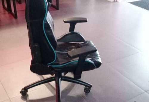Игровое кресло ThunderX3 BC5