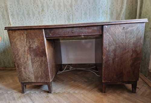 Старинный письменный стол, винтажный