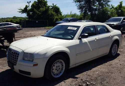 Разбор на запчасти Chrysler 300C 2004-2011