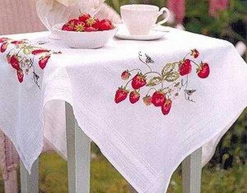 Наборы для вышивания ETW16 strawberries tableclot