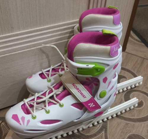Коньки хоккейные детские