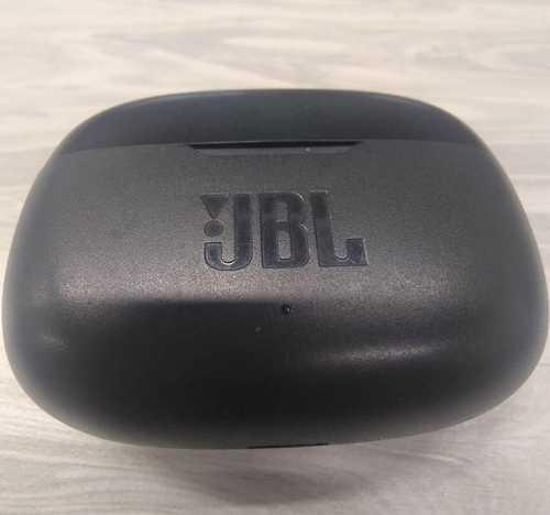 Беспроводные наушники jbl 200TWS