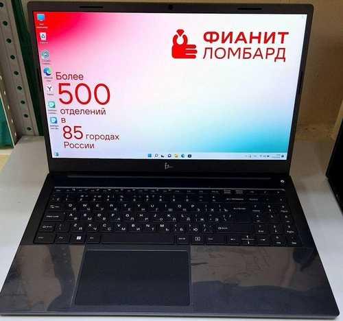 Ноутбук F+ Flaptop I-Series fltp-5i5-8256-W