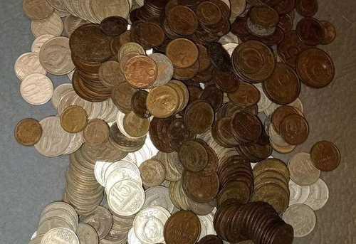 Продам манеты и деньги