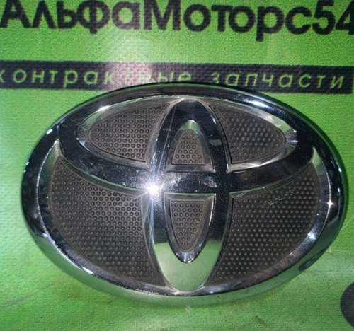 Эмблема решетки радиатора Toyota Camry ACV40