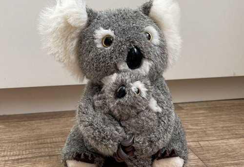 Мягкая игрушка коала с малышом