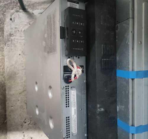 Ибп APS SUA1000RMI2U