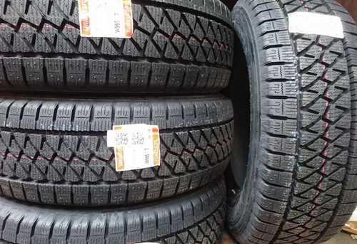 Bridgestone Blizzak W995 195/70 R15C 104R