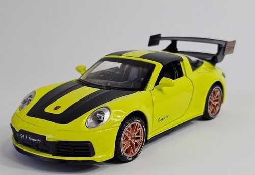 Модель машины Porsche 911 Targa 4S Жёлтый 1:32