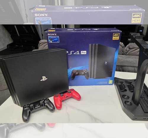 Продам PlayStation 4 Pro