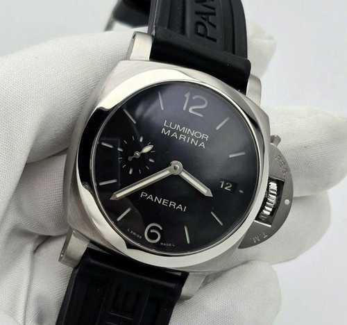 Часы Panerai Luminor Marina 42 mm