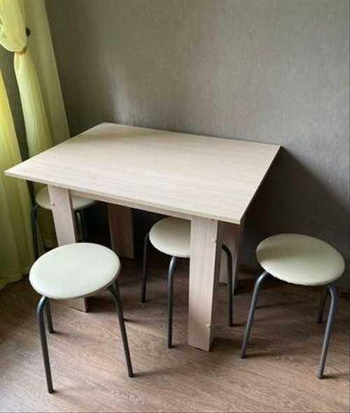 Кухонный стол за 2000