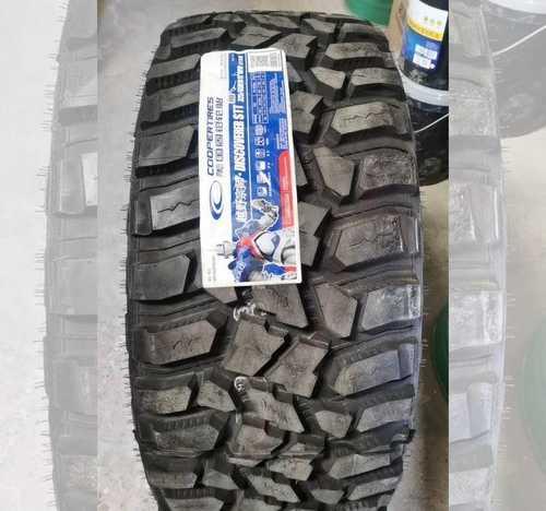 Cooper Discoverer STT 325/65 R18