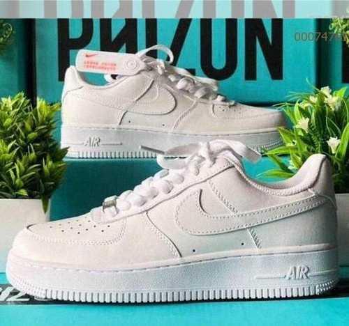 Кроссовки Nike Air Force 1  коробка Poizon