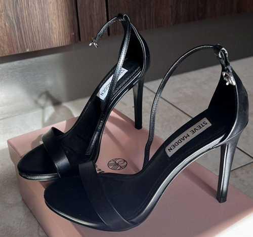 Steve madden босоножки 35