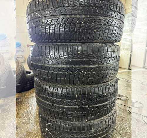 Michelin X-Ice XI3 245/45 R18