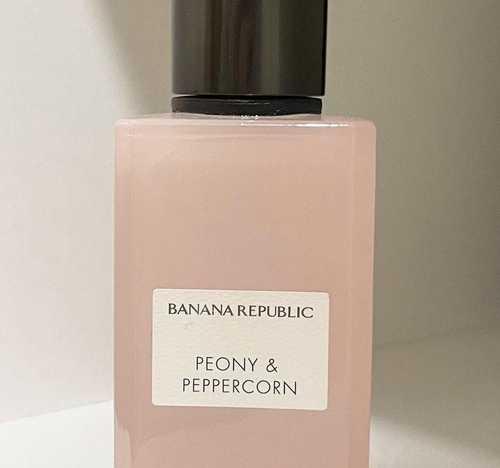 Banana republic peony & peppercorn