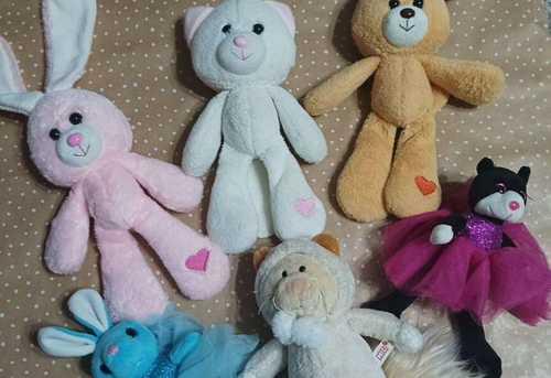 Мягкие игрушки и кукла "Земляничка"