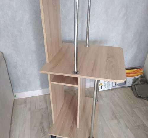 Продам стол для компьютера