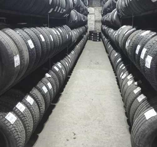 Nokian Tyres Hakkapeliitta R2 215/55 R17 98N