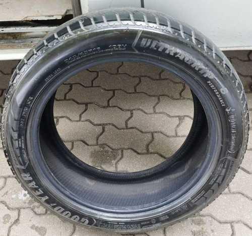 Goodyear UltraGrip Performance 245/45 R18