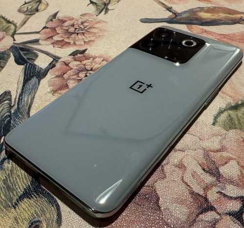 OnePlus 10T, 16/256 ГБ