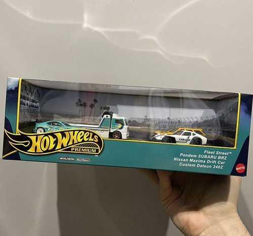 Hot wheels premium diorama Subaru BRZ datsun 240Z