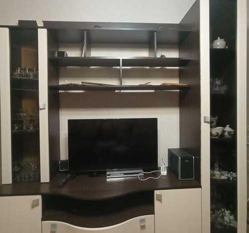 Стенка в гостинную