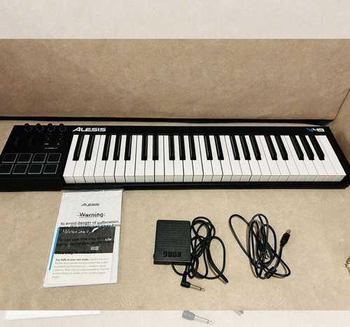 Midi клавиатура alesis v49