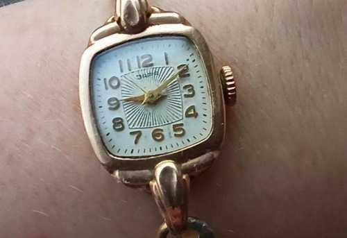 Золотые женские часы Заря, 583