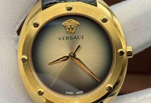 Часы Versace