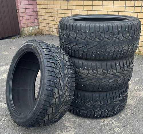 Yokohama IceGuard Stud IG65 295/40 R21 111T