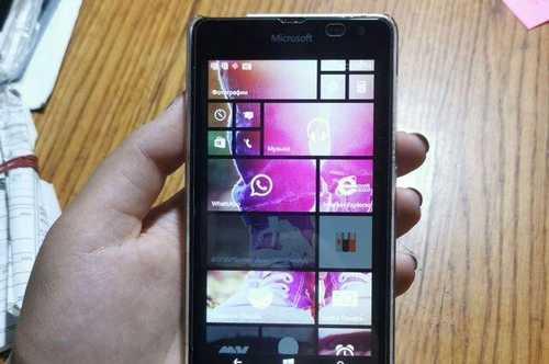 Телефон Nokia Microsoft lumia 1090