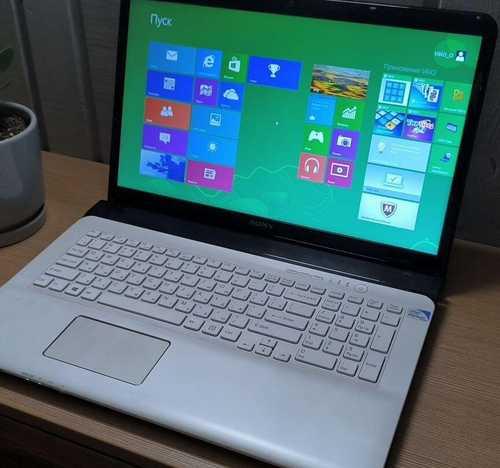 Ноутбук Sony vaio sve 171