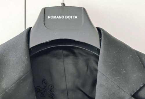 Костюм мужской Romano Botta 46