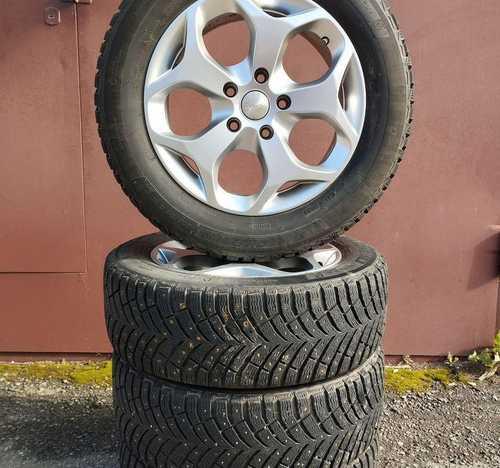 Michelin X-Ice North 4 205/60 R16 96T
