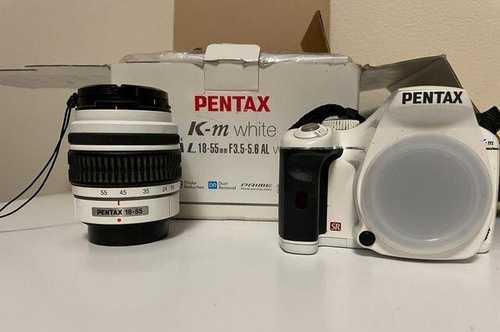 Зеркальный фотоаппарат Pentax k-m white kit