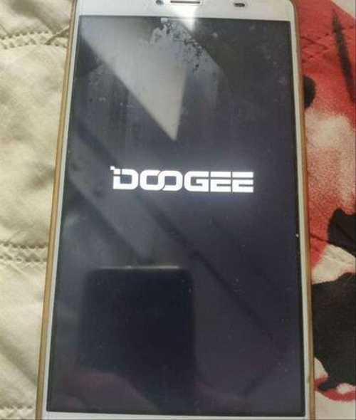 Телефон Doogee Y6 MAX