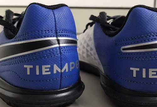 Бутсы сороконожки nike tiempo 33р