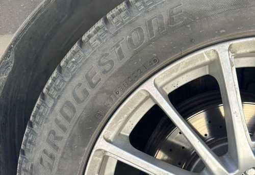 Bridgestone Blizzak VRX 235/50 R18