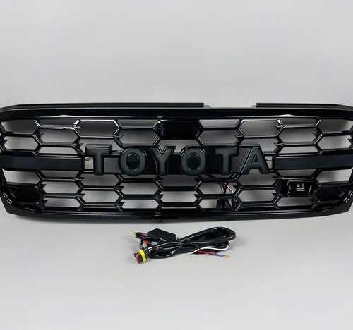 Решетка радиатора Land Cruiser 100 3м 05-07г LED