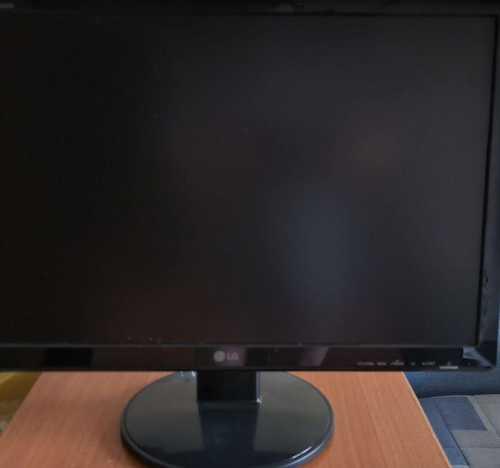 Монитор LG flatron 22"