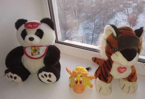 Мягкие игрушки: панда, тигр, бычок