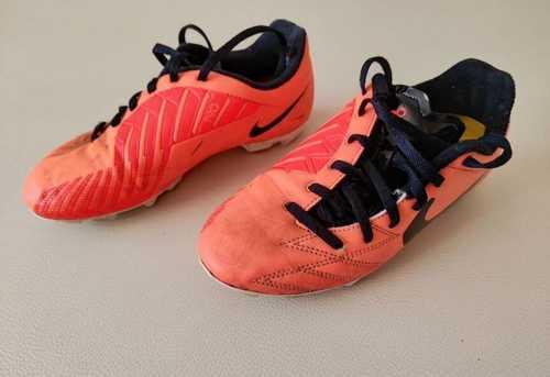 Футбольные бутсы nike T90 размер 33,5 EUR (21см)