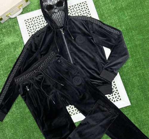 Велюровый костюм Versace