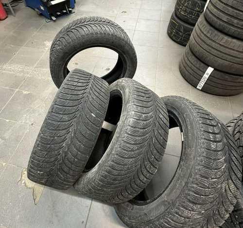 Goodyear UltraGrip Ice  215/55 R17