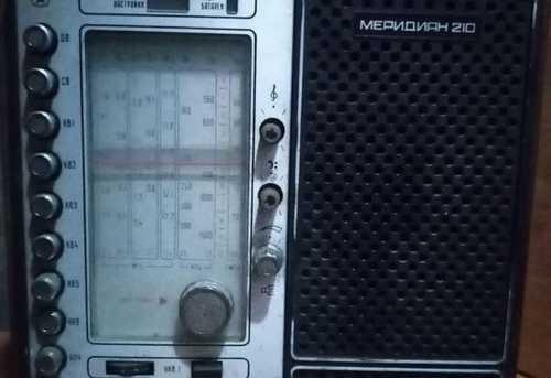 Радиоприемник СССР Меридиан 210