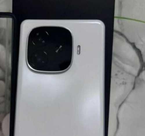 vivo iQOO Z9 Turbo, 12/256 ГБ
